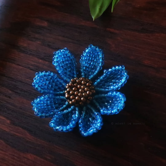 Heart in Hawaii Beaded Cosmos Flower Brooch - Sky Blue – Temple Tree ...