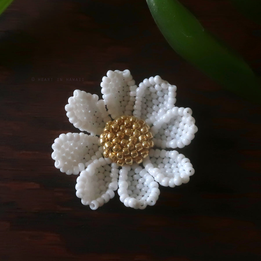 Heart in Hawaii Beaded Cosmos Flower Brooch - White – Temple Tree ...